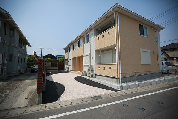 Apartment block entrance area – AMURAX Co., Ltd.